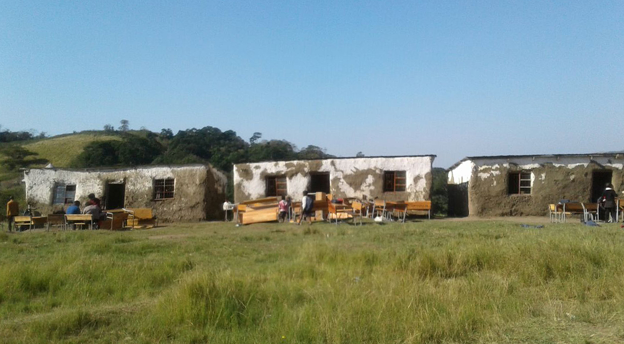 Eastern Cape parents take matters in their own hands and build a school ...
