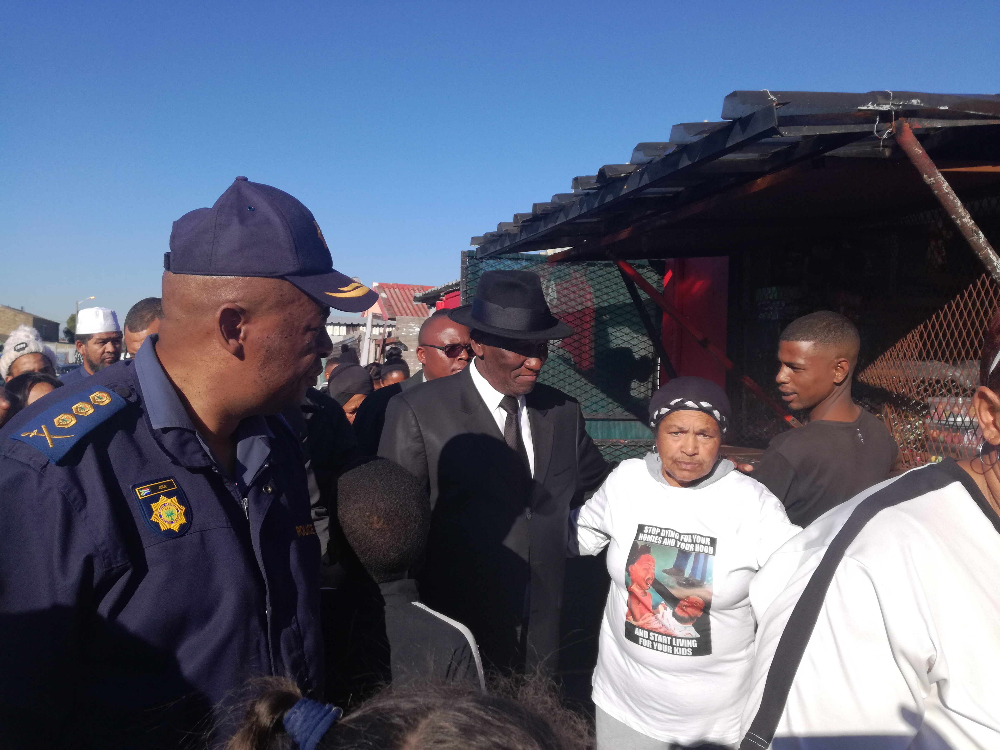 Manenberg residents demand visible policing – Elitsha