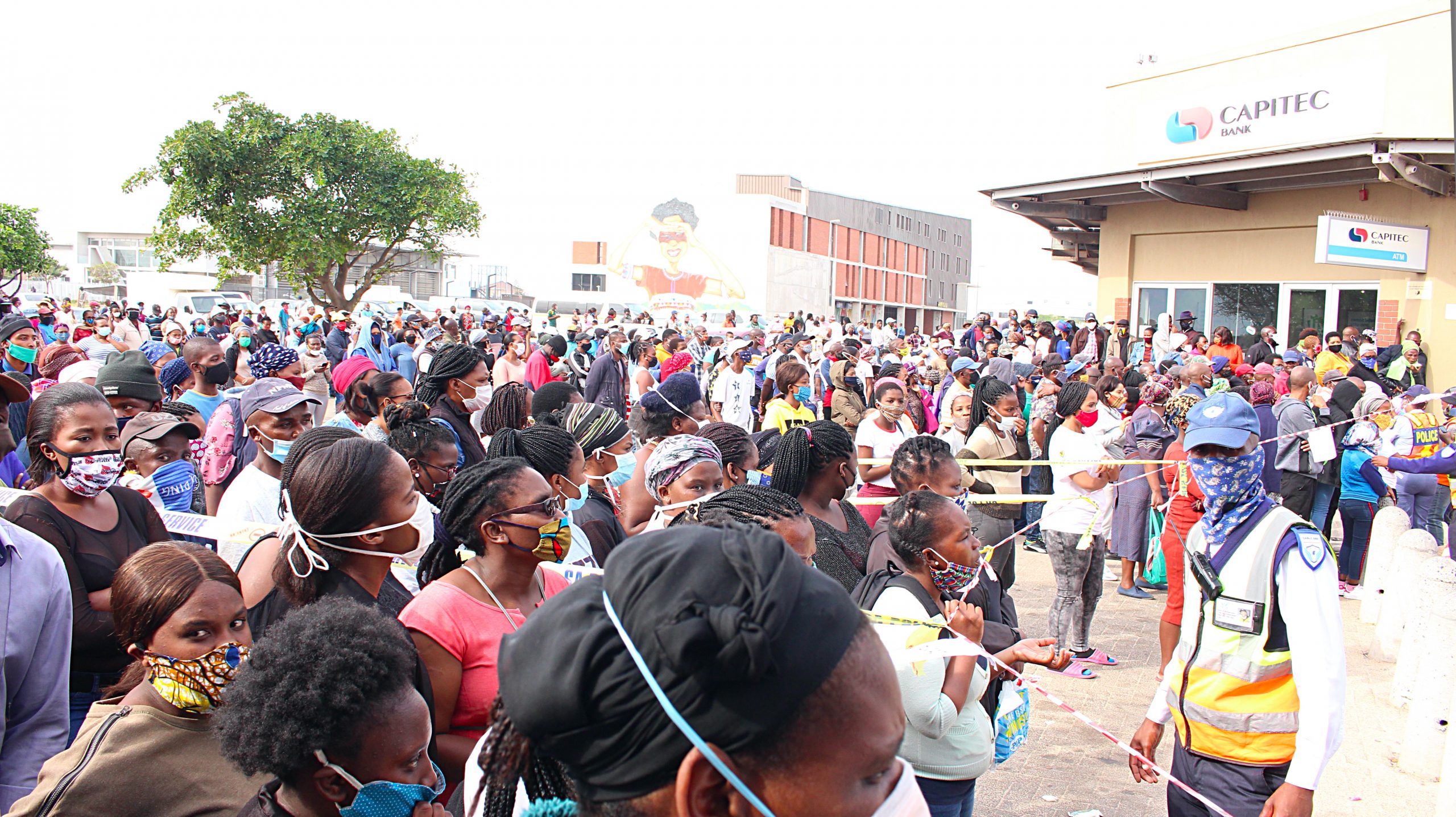 Queues at Khayelitsha Mall get worse – Elitsha