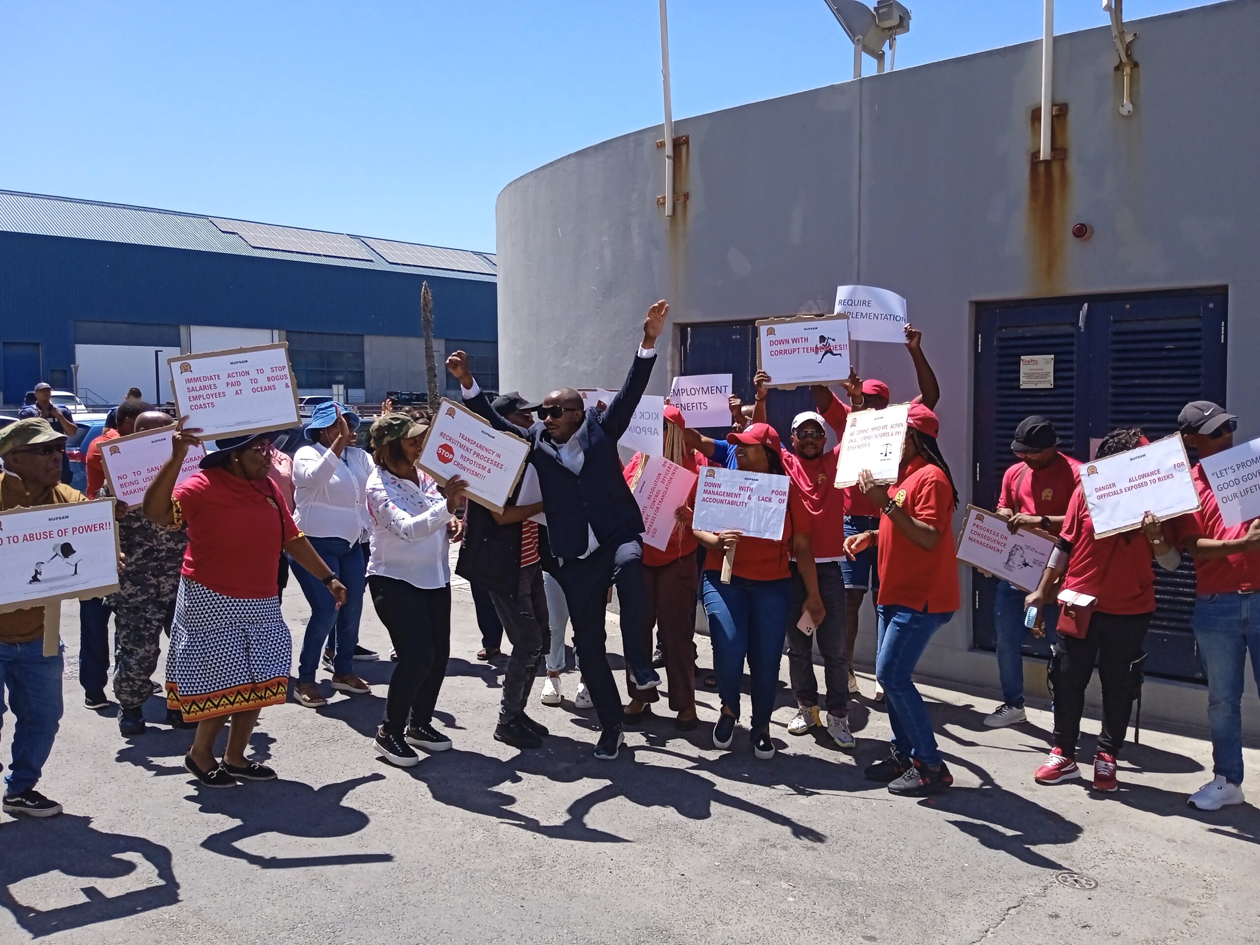 NUPSAW workers picket against corruption in Department of Environment ...