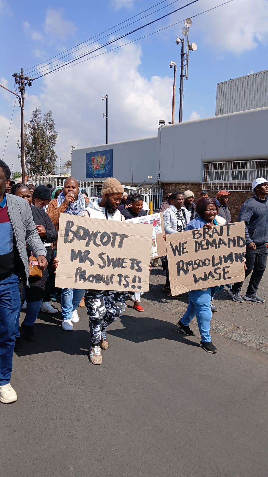 Bitter, not sweet! Strikers call for Mister Sweet boycott – Elitsha