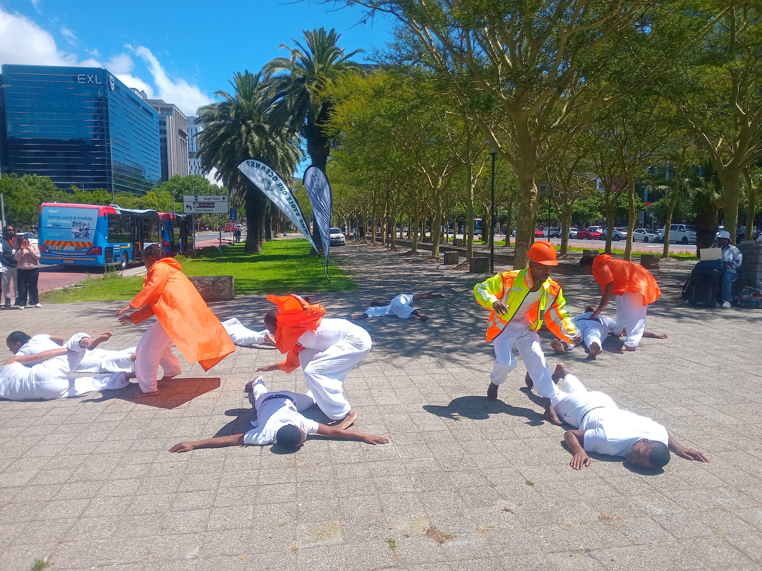 Artivist protest outside African Energy Week in Cape Town – Elitsha